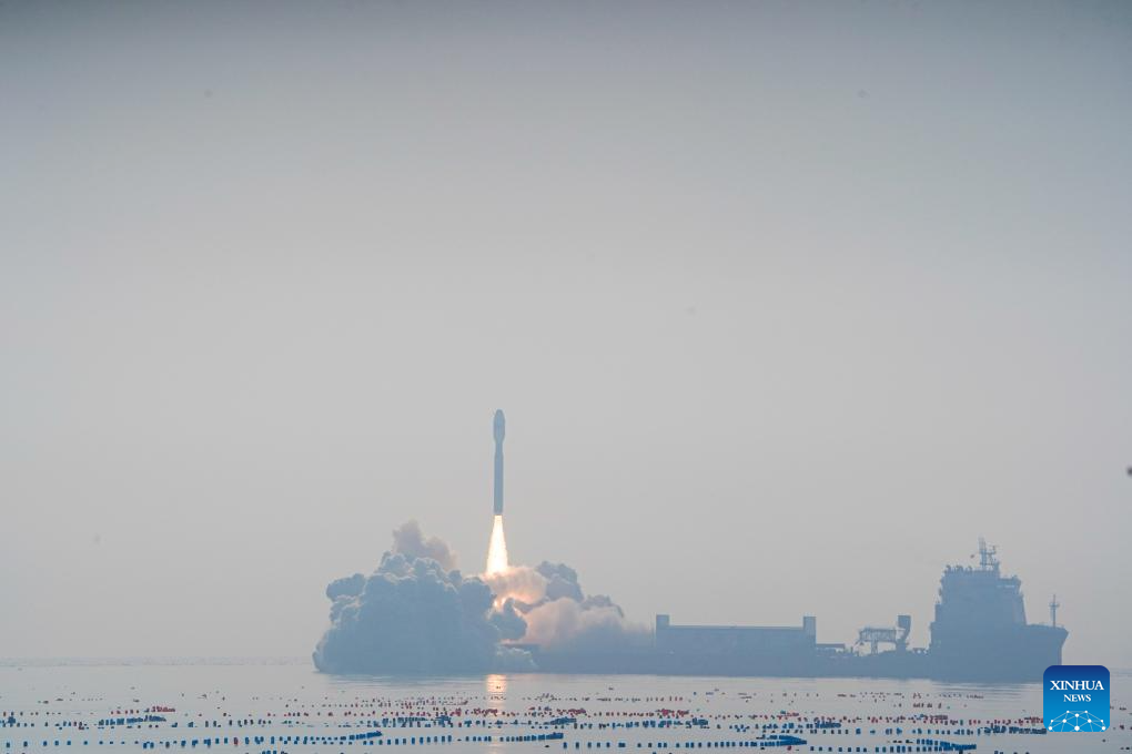 China's Smart Dragon-3 rocket launches satellites from sea | GDToday