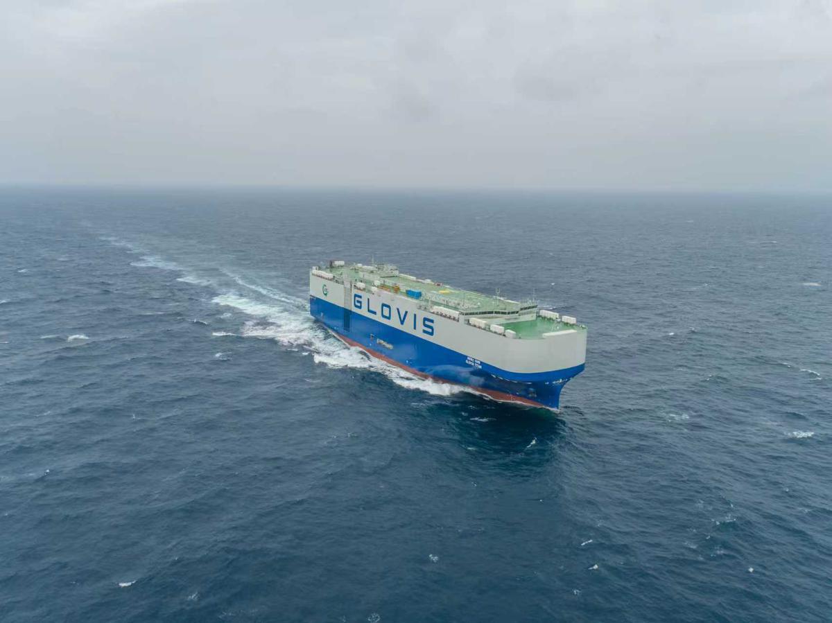 Massive new dual-fuel car truck carrier gets Guangzhou naming ceremony | INFO Guangdong