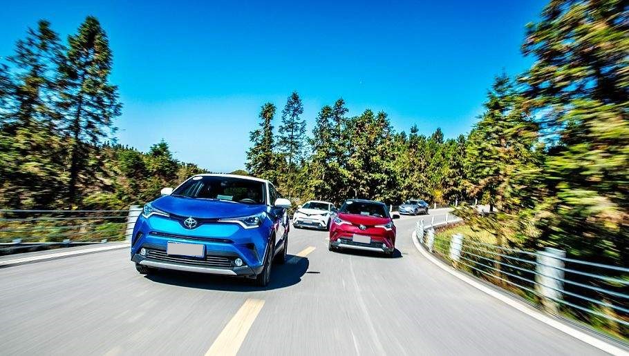 奕泽IZOA VS 缤智 谁才是真正的运动轿跑SUV？_南方网